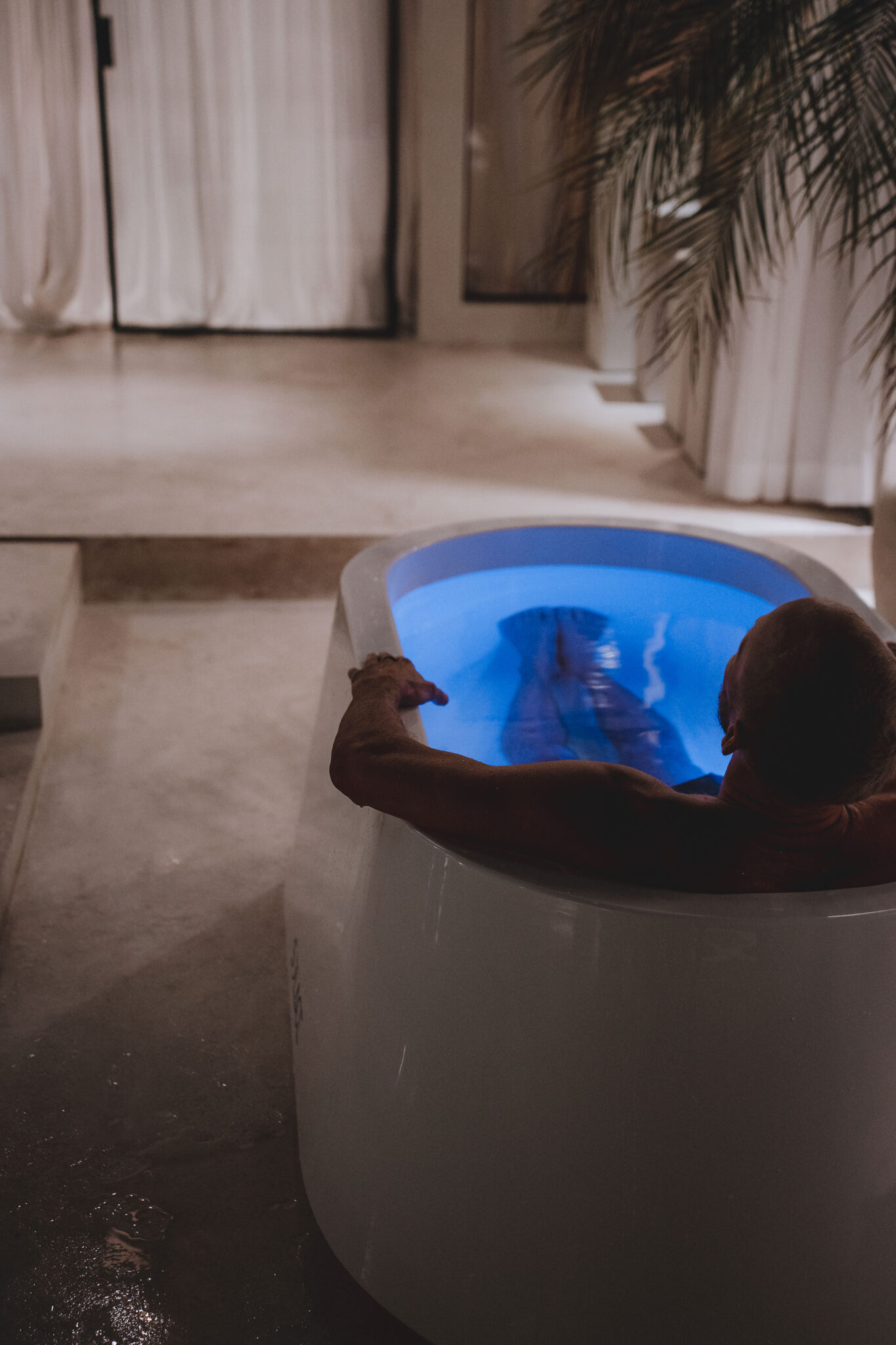 Ice Bath for Recovery – Benefits, Science & Mental Focus